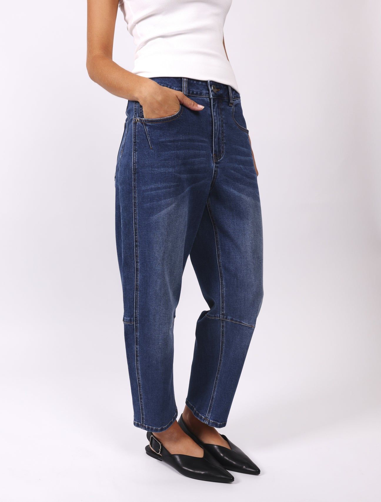 Toni Barrel-Leg Jeans –Blue by Leoni | Florence Store